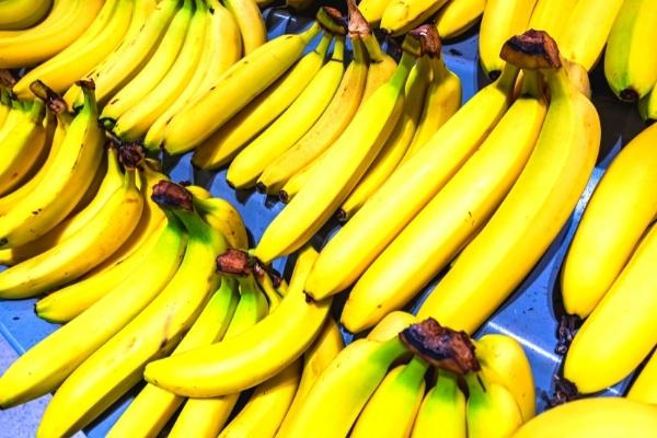 Peut-On Manger une Banane Noire Qui est Trop Mûre
