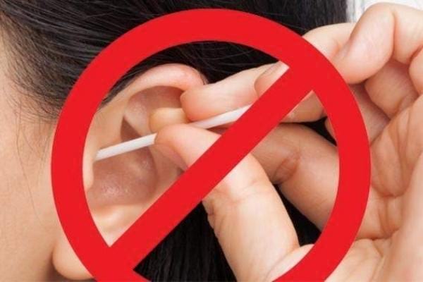 Oreille Bouchée ? 11 Astuces Rapides Pour la Déboucher Sans Risque.