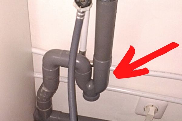 Enlever les Mauvaises Odeurs de Canalisation de la Machine à Laver.