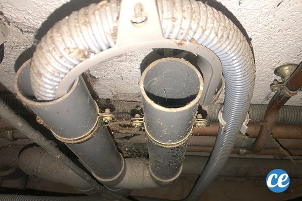 Enlever les Mauvaises Odeurs de Canalisation de la Machine à Laver.