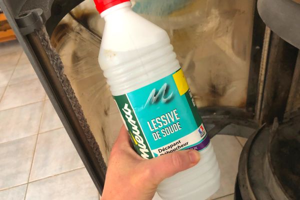 Lessive de Soude : 12 Utilisations Pratiques Pour la Maison.