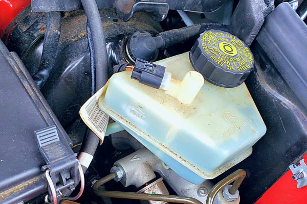Quand Faut-il Changer le Liquide de Frein d'une Voiture