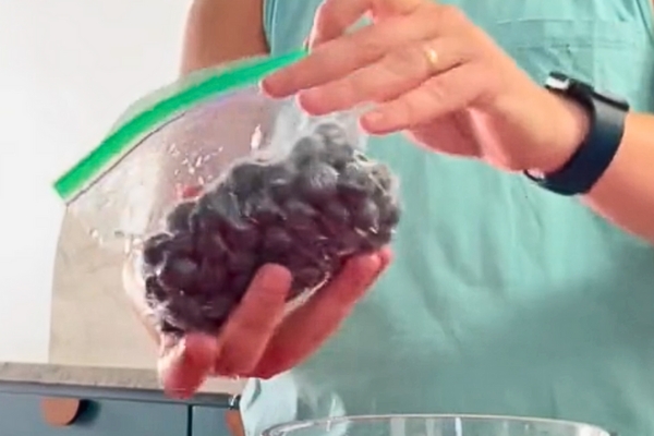 Comment Mettre Sous Vide Sans Machine en 30 Secondes.