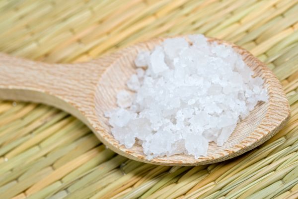 Comment Utiliser le Gros Sel Pour Protéger sa Maison